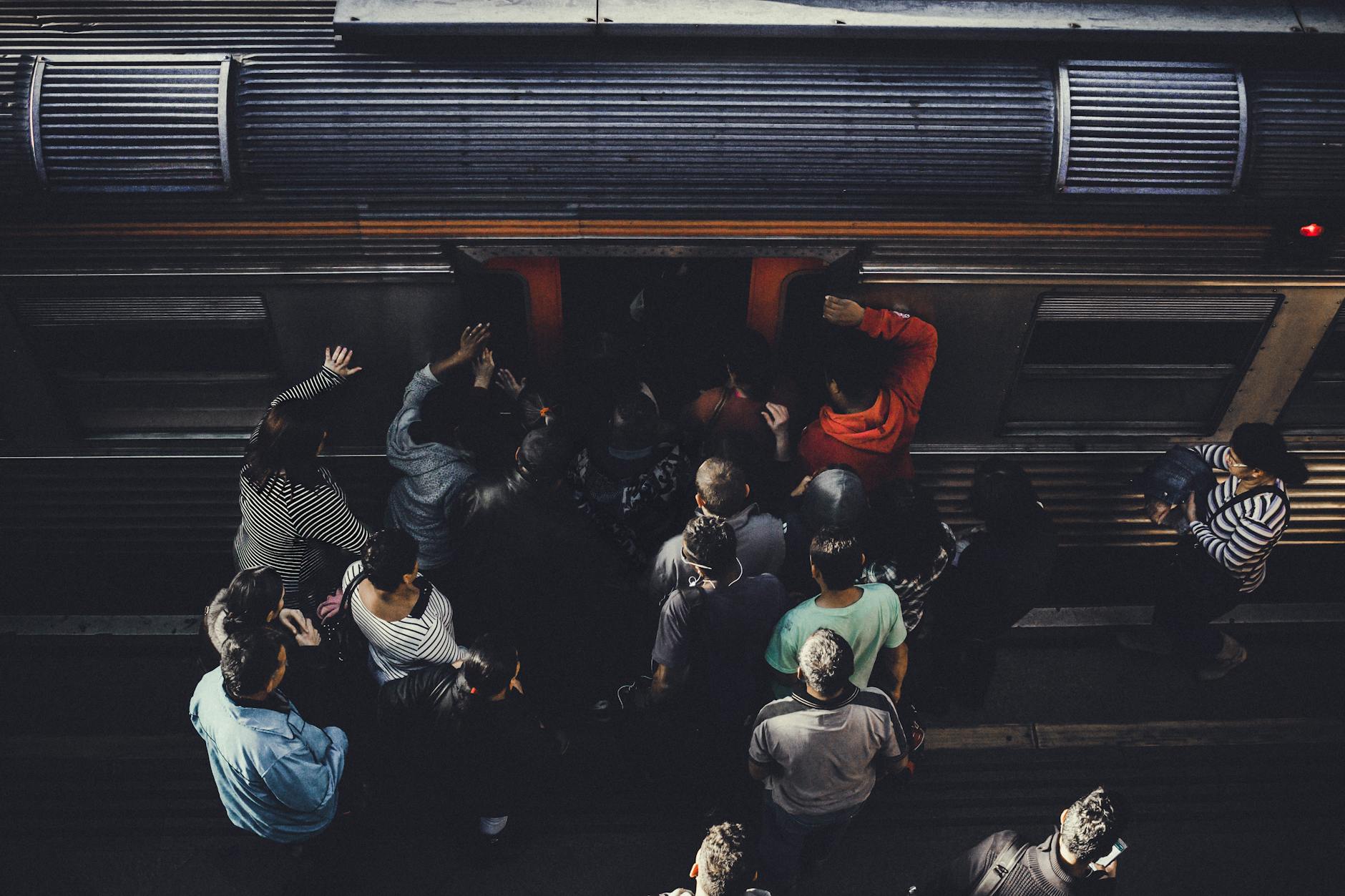 Acessibilidade no Metrô: Altura da Plataforma e Segurança